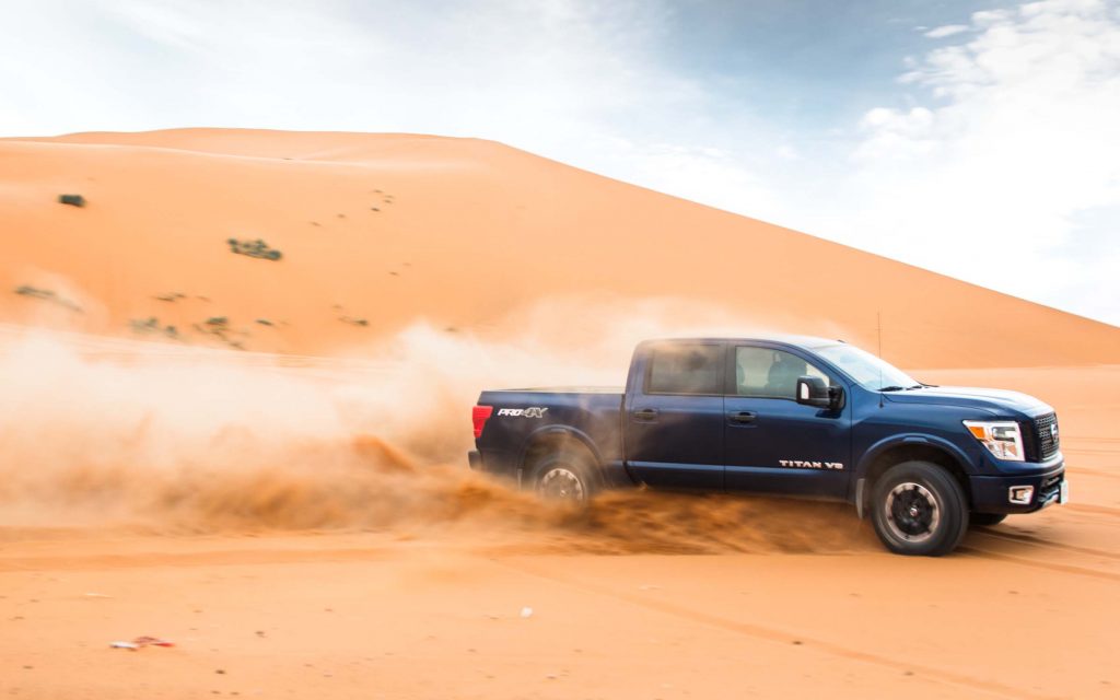 Tα Nissan Patrol, Navara, TITAN και Terra «δαμάζουν» την έρημο της ...