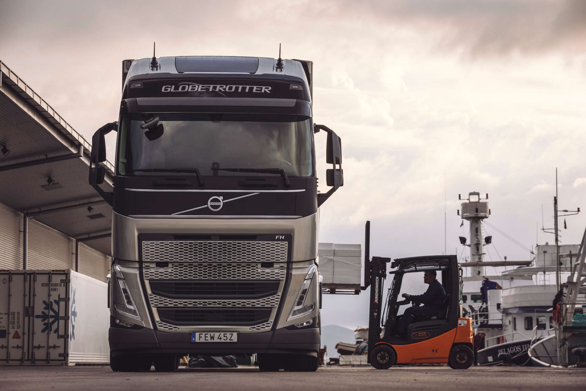Η Volvo Trucks παρουσιάζει το νέο Volvo FH. Την επόμενη γενιά φορτηγών ...